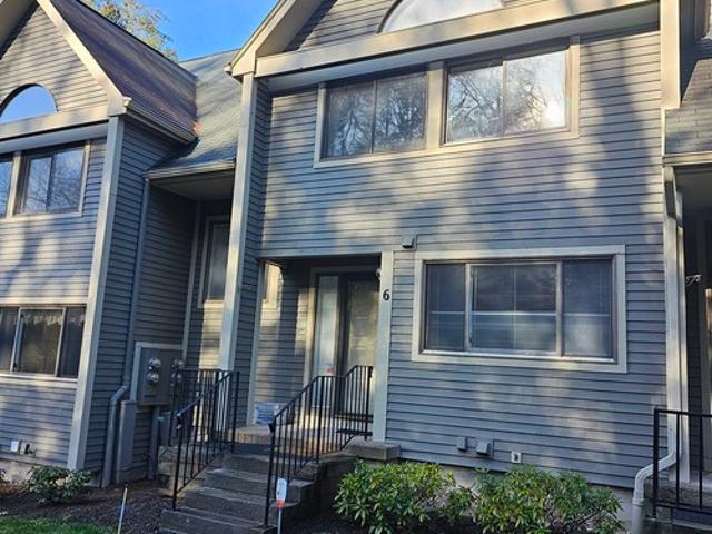 2 BR, 2.5 BA Apartment 6 River View, Unit 6, Avon, CT 06001