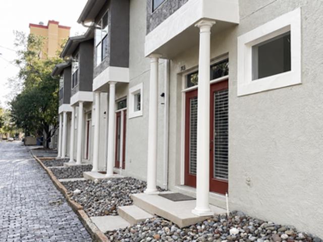 2 BR, 2.5 BA Apartment 703 Charles Court South, St. Petersburg, FL 33701