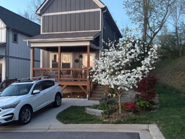 2 BR, 2.5 BA Apartment 72 Wheeler Road, Weaverville, NC 28787