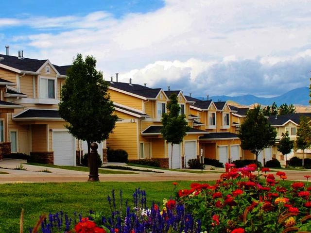 2 BR, 2.5 BA Apartment 74 Birch Hill Ln Unit 33 89, Draper, UT 84020