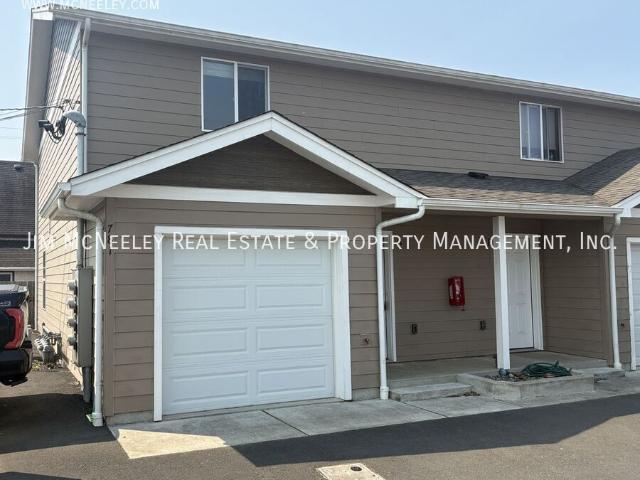 2 BR, 2.5 BA Apartment 781 Avenue F, Seaside, OR 97138