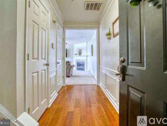2 BR, 2.5 BA Apartment 8185 Halley Ct, Unit 000, Lorton, VA 22079