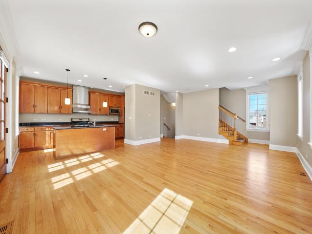 2 BR, 2.5 BA Apartment 825 La Grange Rd, La Grange, IL 60525