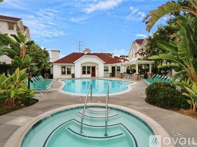 2 BR, 2.5 BA Apartment 835 Harbor Cliff Way, Unit 286, Oceanside, CA 92054