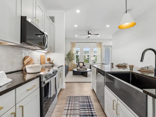 2 BR, 2.5 BA Apartment 8599 West University Drive Unit 1301, McKinney, TX 75071