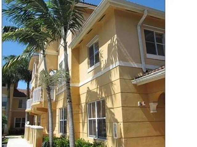 2 BR, 2.5 BA Apartment 8858 West Flagler Street, Unit 208, Miami, FL 33174