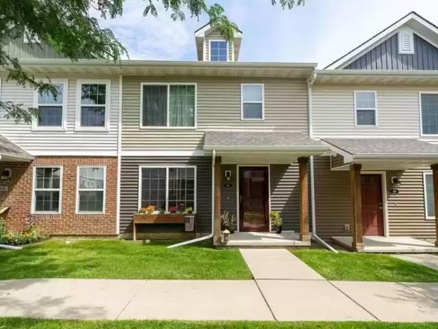 2 BR, 2.5 BA Apartment 9055 Coneflower St, West Des Moines, IA 50266