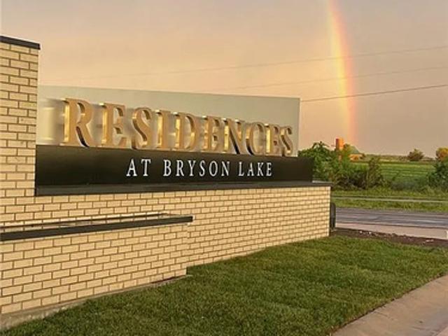 2 BR, 2.5 BA Apartment 91 Southeast 381st Road, Unit 91B, Warrensburg, MO 64093