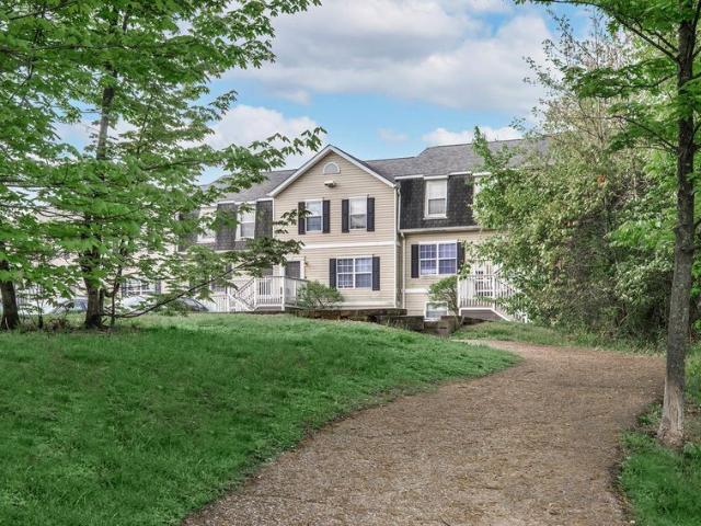 2 BR, 2.5 BA Apartment 986 South Copper Beech Way Unit 0924 H, Bloomington, IN 47403