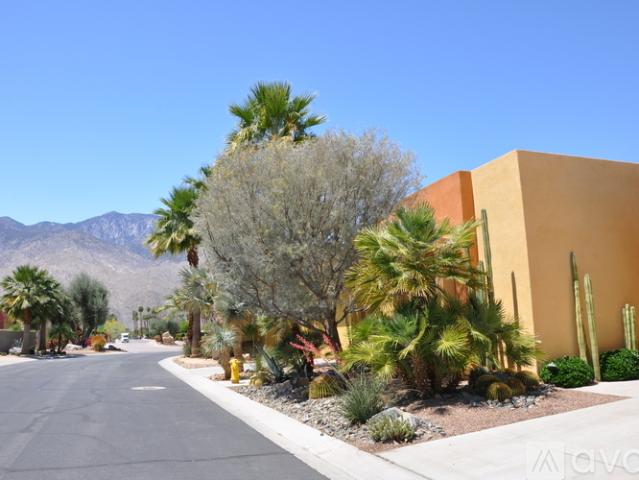 2 BR, 2.5 BA Apartment In Luminaire Palm Springs, Palm Springs, CA 92264