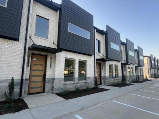 2 Br, 2 bath, Townhouse 121 Post Oak Road