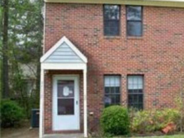 2 Br, 2 bath, Townhouse 4713 Courtney Ln