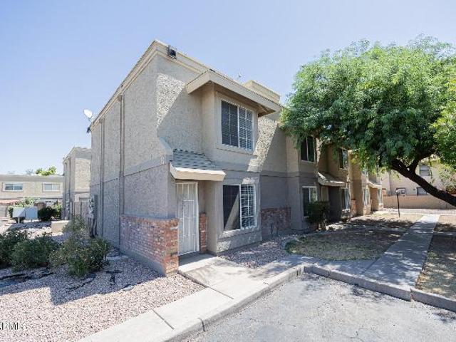 2 Br, 2 bath, Townhouse/Brownstone/RowHouse 1055 W 5th Street