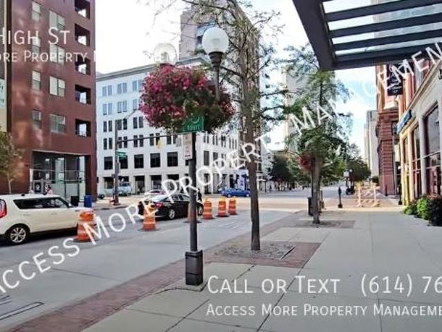 2 Br, 2 bath, Townhouse/Brownstone/RowHouse 106 North High Street 402