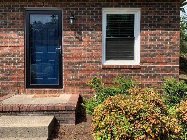 2 Br, 2 bath, Townhouse/Brownstone/RowHouse 1005 Manning St