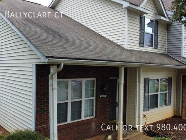 2 Br, 2 bath, Townhouse/Brownstone/RowHouse 10131 Ballyclare Ct