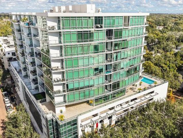 2 Br, 2 bath, Townhouse/Brownstone/RowHouse 101 South Eola Drive