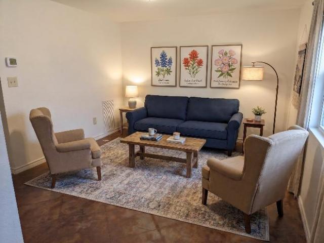 2 Br, 2 bath, Townhouse/Brownstone/RowHouse 114 Scofield Ave