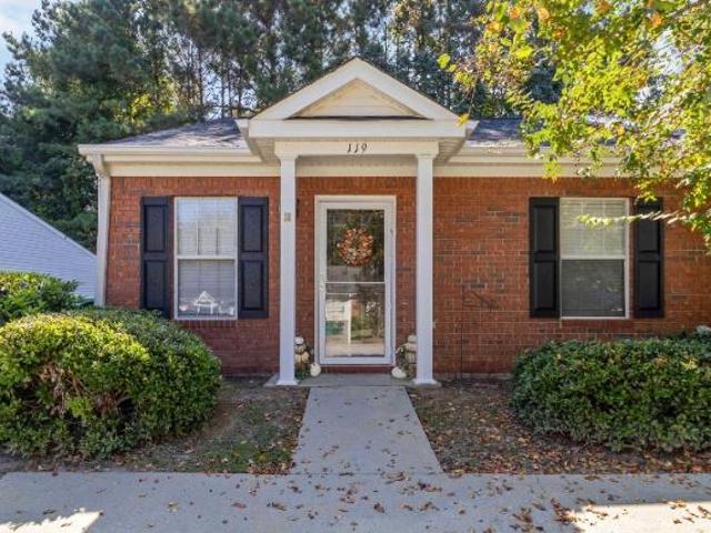 2 Br, 2 bath, Townhouse/Brownstone/RowHouse 119 Waverly Point Dr