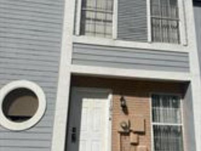 2 Br, 2 bath, Townhouse/Brownstone/RowHouse 11014 Yorkshire Ridge Court