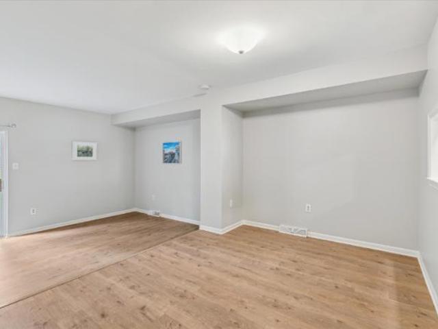 2 Br, 2 bath, Townhouse/Brownstone/RowHouse 1105 Denise Cir