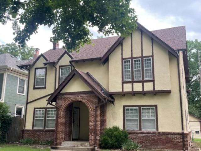 2 Br, 2 bath, Townhouse/Brownstone/RowHouse 1114 N Carlos St