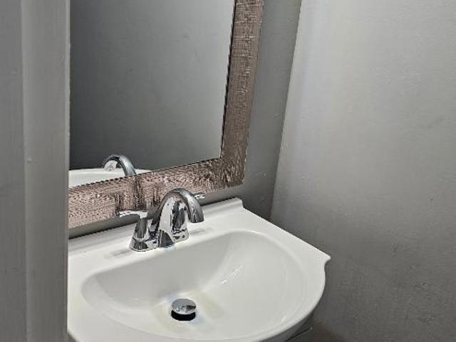 2 Br, 2 bath, Townhouse/Brownstone/RowHouse 1121 Morningside Drive
