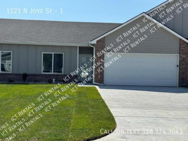 2 Br, 2 bath, Townhouse/Brownstone/RowHouse 1121 N Joye St
