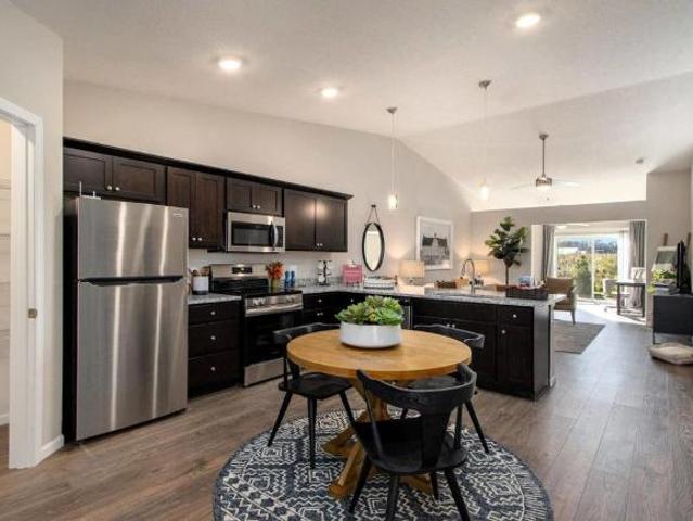 2 Br, 2 bath, Townhouse/Brownstone/RowHouse 1241 Coffeeberry Ln