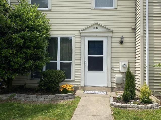 2 Br, 2 bath, Townhouse/Brownstone/RowHouse 1248 Independence Sq