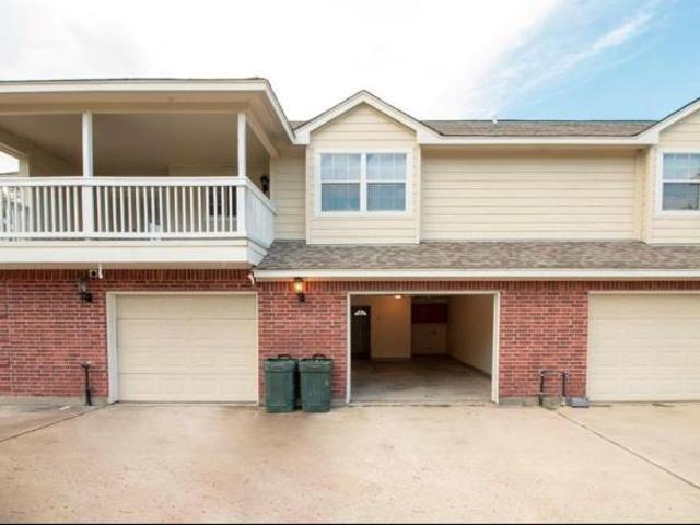 2 Br, 2 bath, Townhouse/Brownstone/RowHouse 1233 Lovett Street