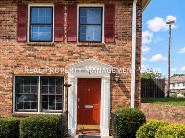 2 Br, 2 bath, Townhouse/Brownstone/RowHouse 1231 Archdale Dr
