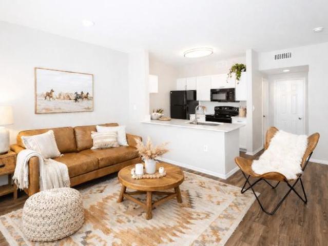 2 Br, 2 bath, Townhouse/Brownstone/RowHouse 13999 Old Blanco Road