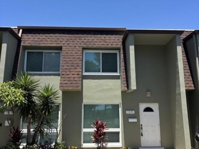 2 Br, 2 bath, Townhouse/Brownstone/RowHouse 1330 70th St N