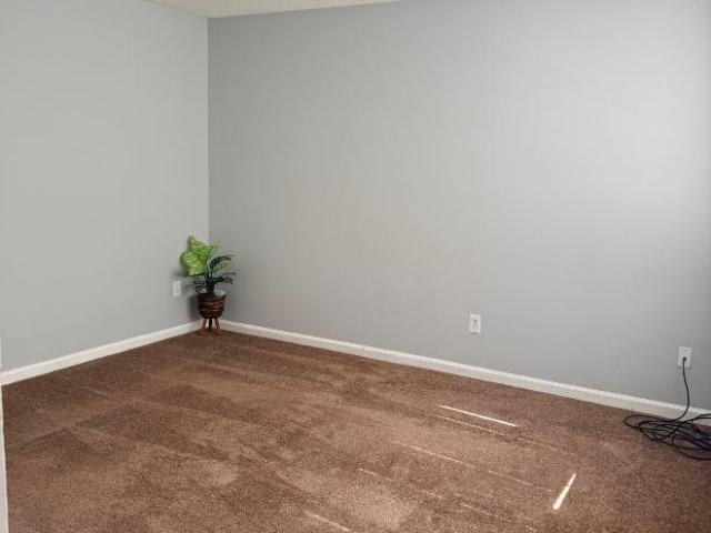 2 Br, 2 bath, Townhouse/Brownstone/RowHouse 13 Fonda Dr