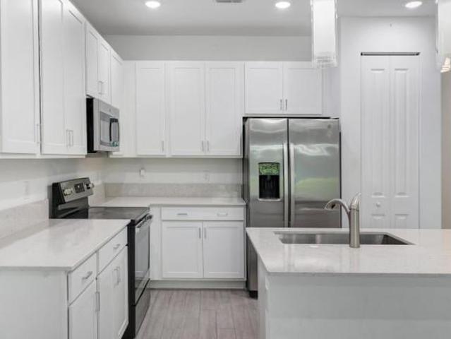 2 Br, 2 bath, Townhouse/Brownstone/RowHouse 14520 Wiley Range Road
