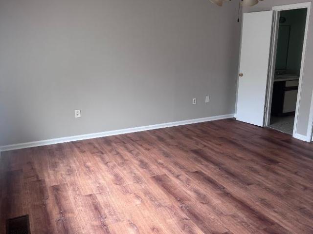 2 Br, 2 bath, Townhouse/Brownstone/RowHouse 1456 Flintwood Dr