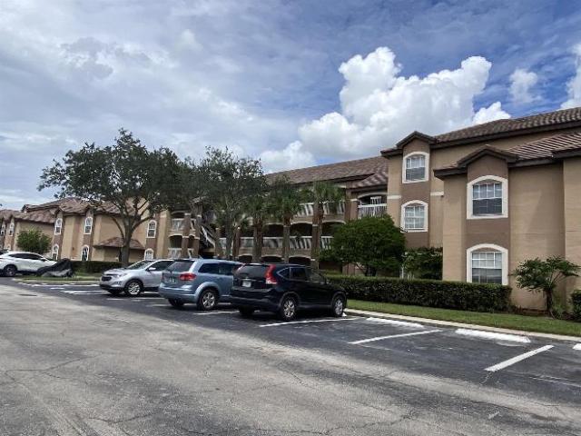 2 Br, 2 bath, Townhouse/Brownstone/RowHouse 14036 Fairway Island Drive