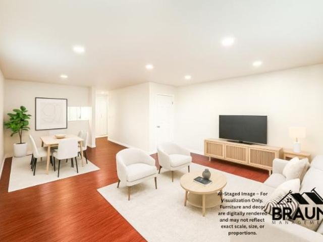 2 Br, 2 bath, Townhouse/Brownstone/RowHouse 14257 Friar St
