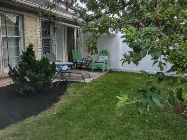 2 Br, 2 bath, Townhouse/Brownstone/RowHouse 14 Sanibel Lane