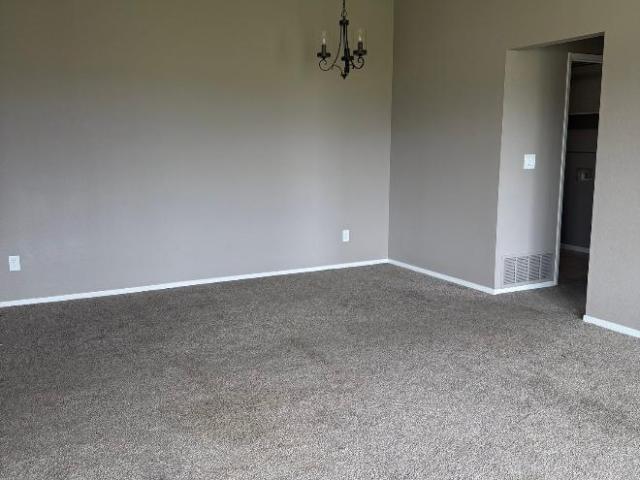 2 Br, 2 bath, Townhouse/Brownstone/RowHouse 1542 Firebox Road