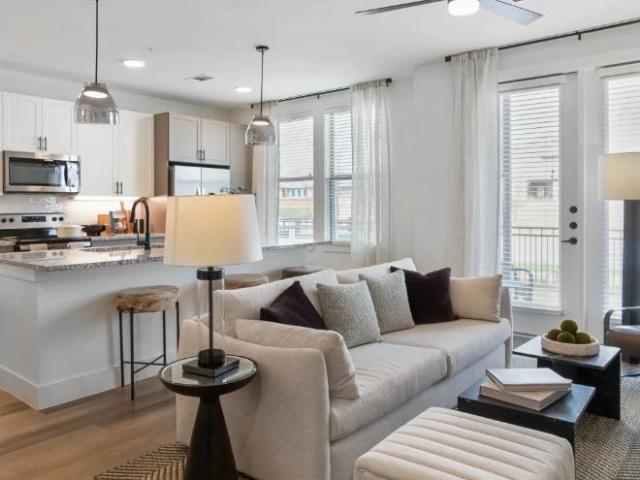 2 Br, 2 bath, Townhouse/Brownstone/RowHouse 15621 Bovis Way