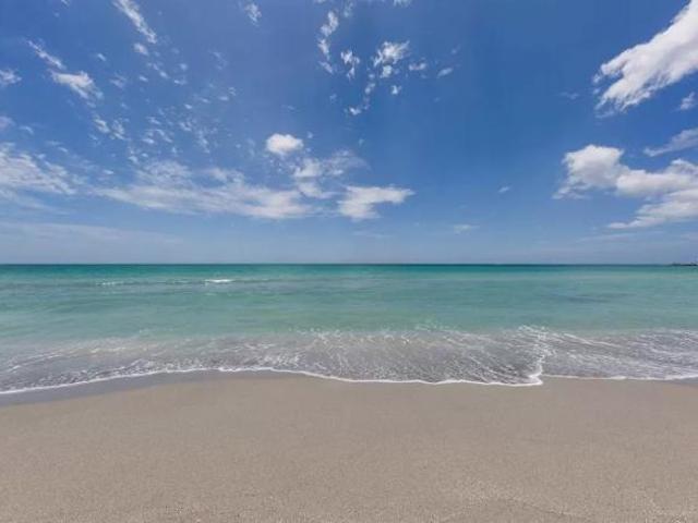 2 Br, 2 bath, Townhouse/Brownstone/RowHouse 1585 Tarpon Center Dr
