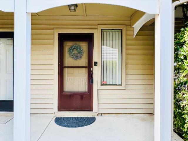 2 Br, 2 bath, Townhouse/Brownstone/RowHouse 1514 Roberts Way