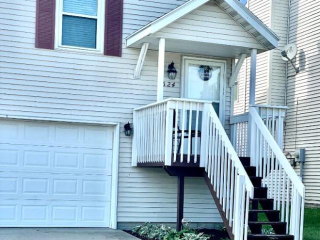 2 Br, 2 bath, Townhouse/Brownstone/RowHouse 1524 Martin Luther King Jr Dr
