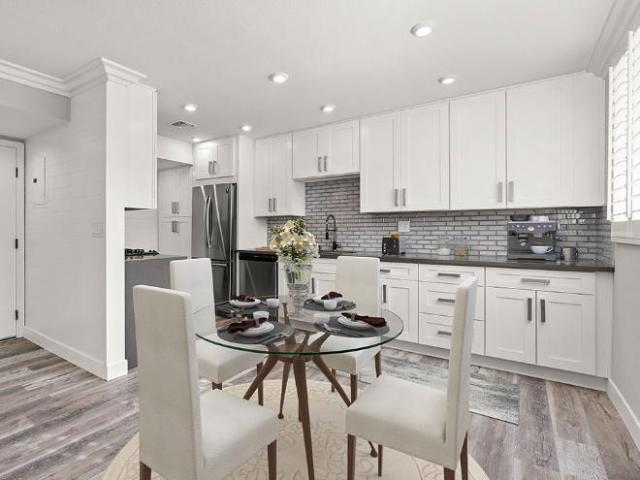 2 Br, 2 bath, Townhouse/Brownstone/RowHouse 1525 Hi Point Street