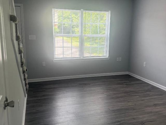 2 Br, 2 bath, Townhouse/Brownstone/RowHouse 15 Ferguson Dr