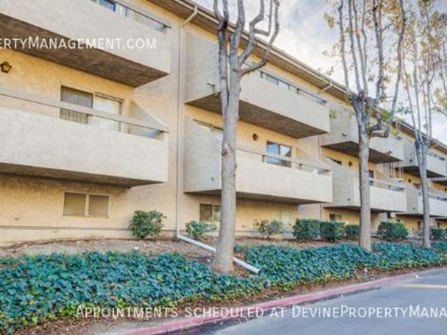 2 Br, 2 bath, Townhouse/Brownstone/RowHouse 16970 Marygold Ave