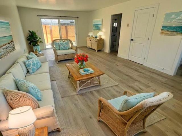 2 Br, 2 bath, Townhouse/Brownstone/RowHouse 18881 Mora Kai Ln