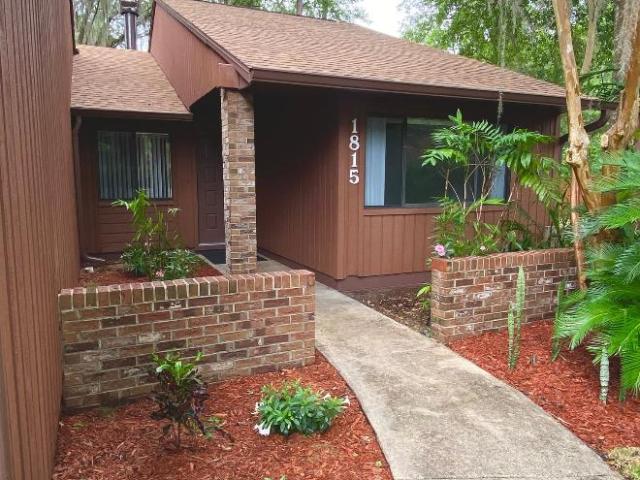 2 Br, 2 bath, Townhouse/Brownstone/RowHouse 1815 NW 41st Ave